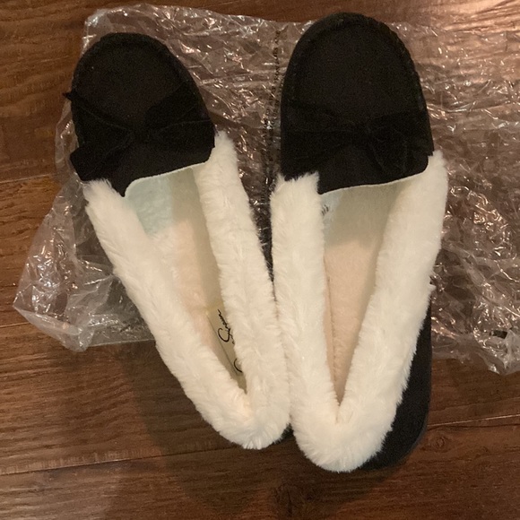 Jessica Simpson | Shoes | Jessica Simpson Slippers Size 89 | Poshmark